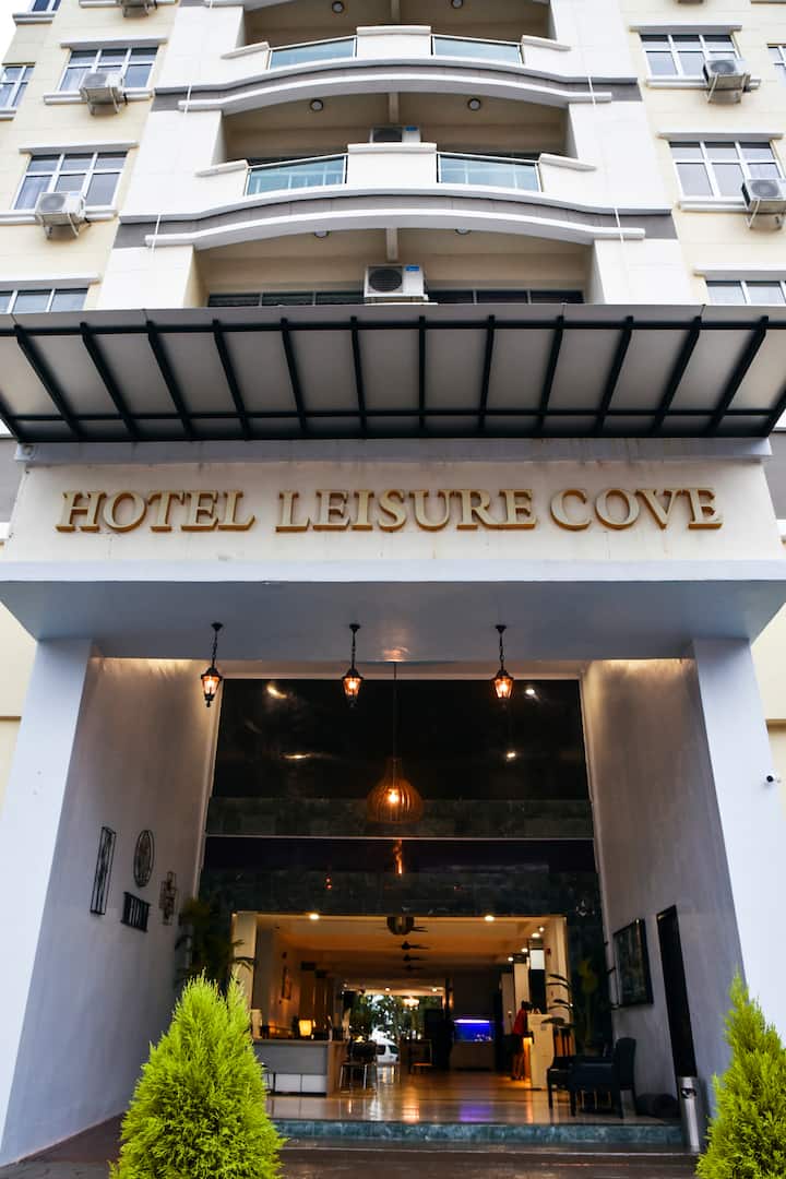 Leisure Cove Hotel & Apartments - Penang