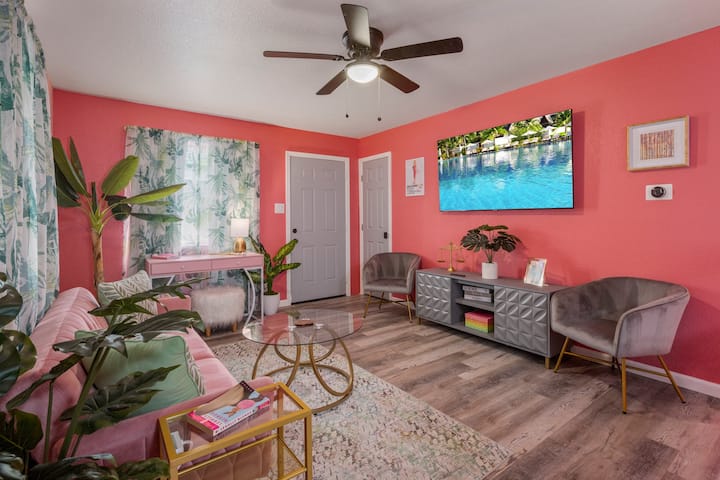 Blonde Bungalow! Near Old Town, Downtown, Airport - Phoenix