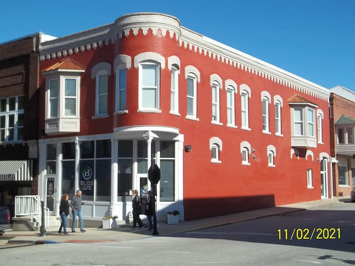 Brick Street Loft - French Lick, IN