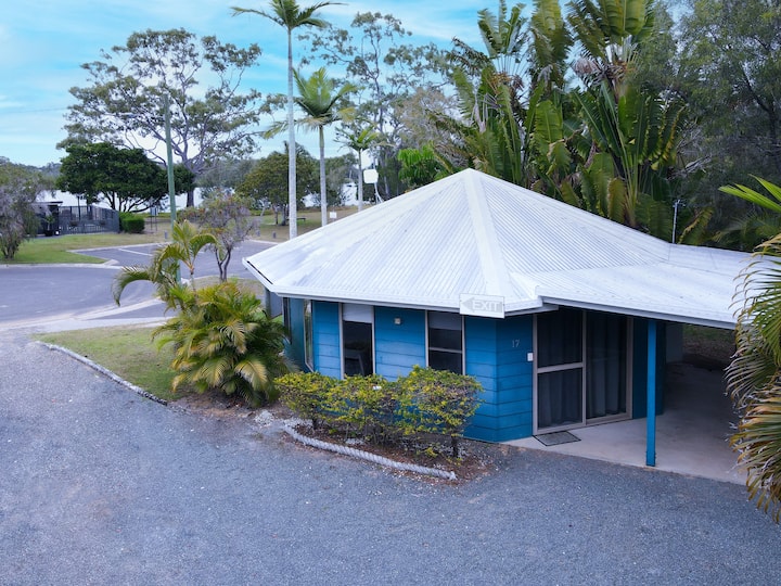 1 Bedroom Self-contained Villa - Gladstone