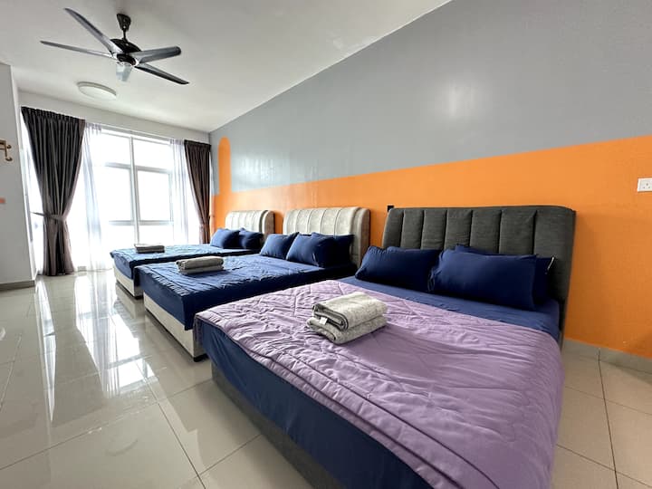 Twin Galaxy Town Area Affordable Studio For 6pax - Woodlands