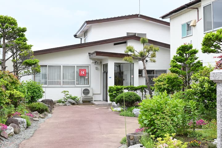 函館観光の拠点に最適!温泉街の家族向け宿泊施設 - 하코다테시