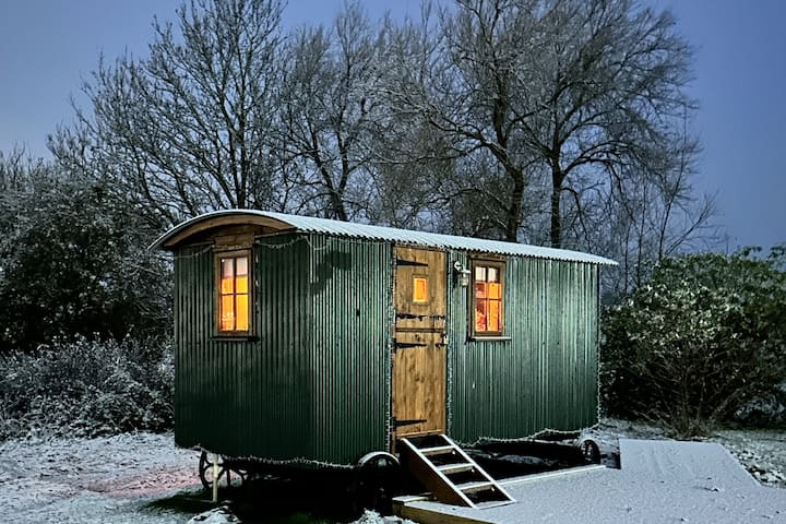 Tewkesbury Marina Shepherds Hut - Tewkesbury