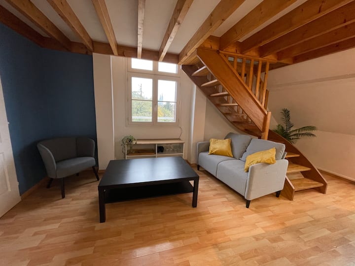Chartres - Studio Duplex Gauche - Lucé