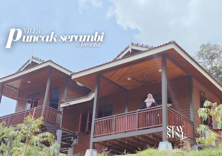 Hilltop Wooden Kampung Villa - Jerantut