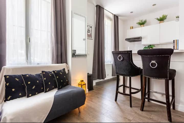 Prime Location, Full Kitchen, Real Bed + Sofa Bed -
