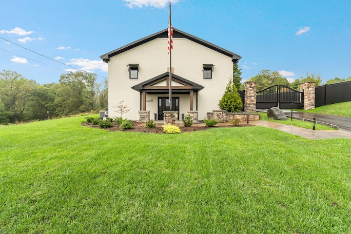 Stooksbury Lodge At Norris Lake - Norris Lake, TN