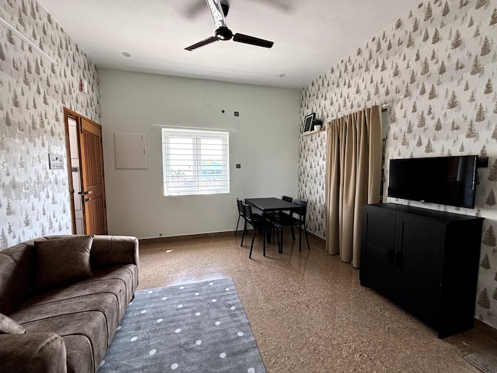 Cozy Apartment 30 Minutes Away From Airport. - Chennai