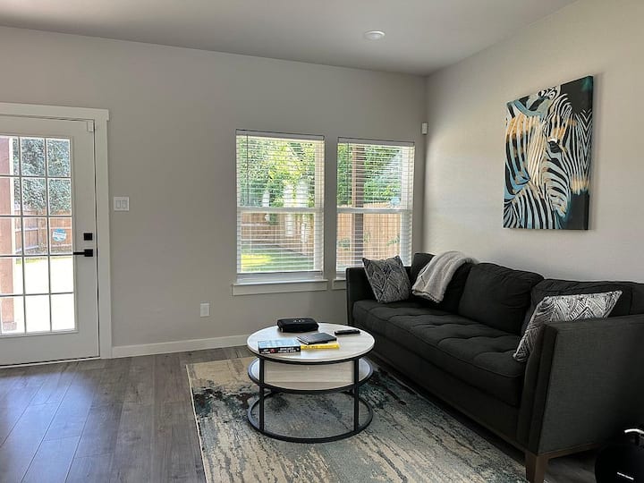 Private Room Near Downtown - Dallas, TX