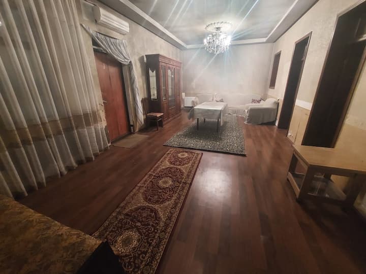 Standard Large Courtyard House - Baku