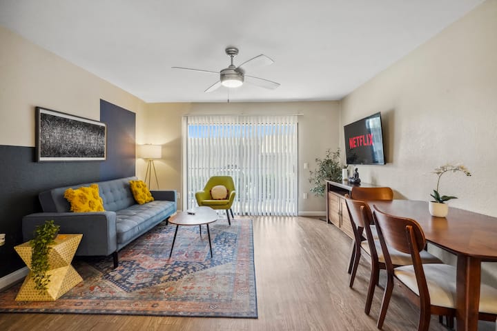 Stylish Condo Retreat | Walk To South Coast Plaza - Costa Mesa, CA