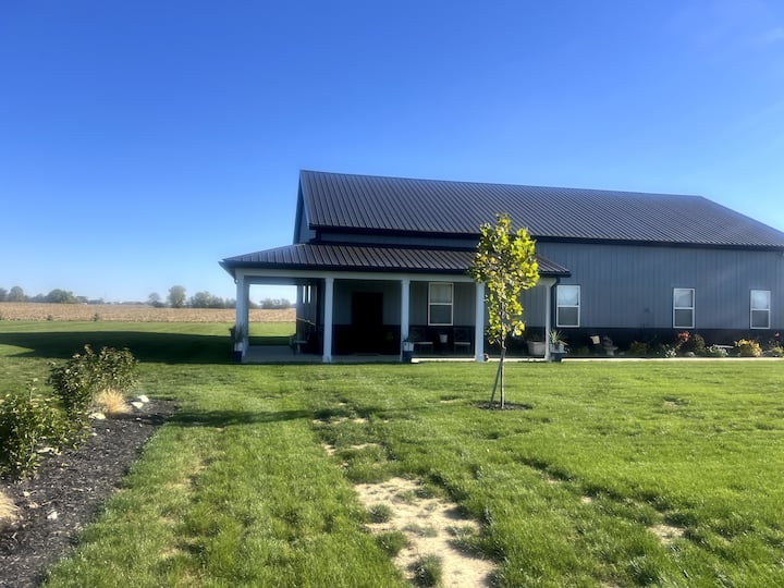 1100 Sq.ft. Barndominium W/loft - West Jefferson, OH
