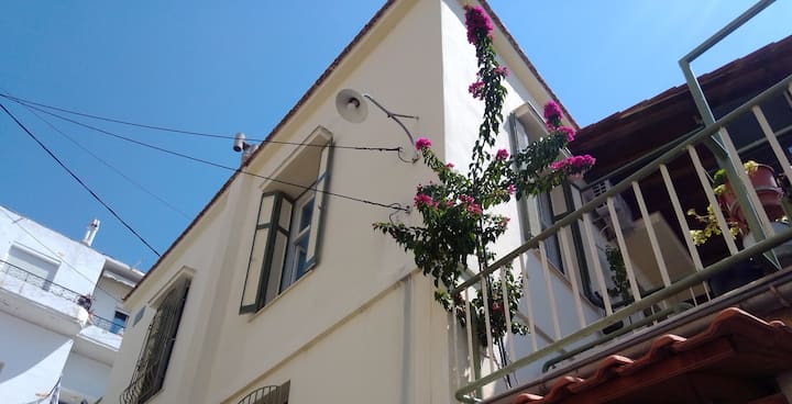 Giannis And Aristi's House - Кавала