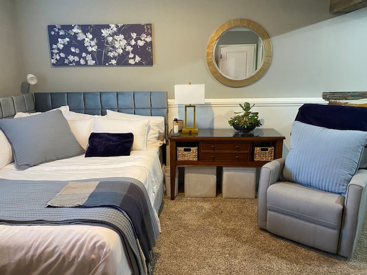 Northwest Gr Luxury Suite - Grandville, MI