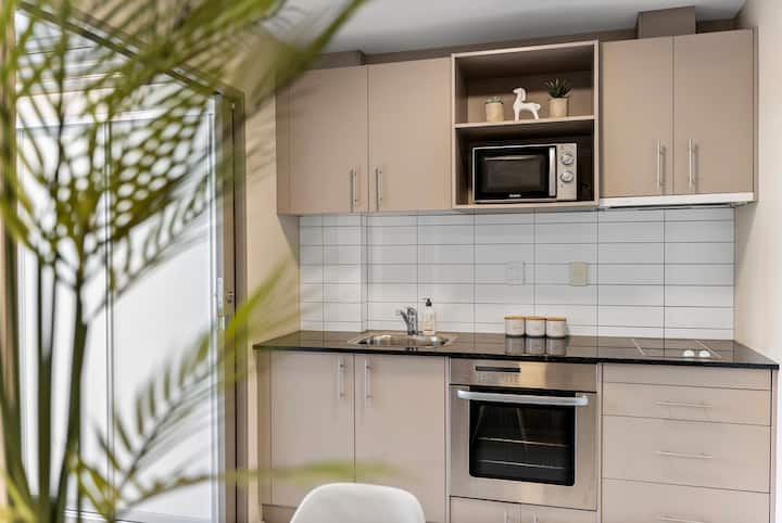 2br + Parking, Perfect City Stay - Auckland