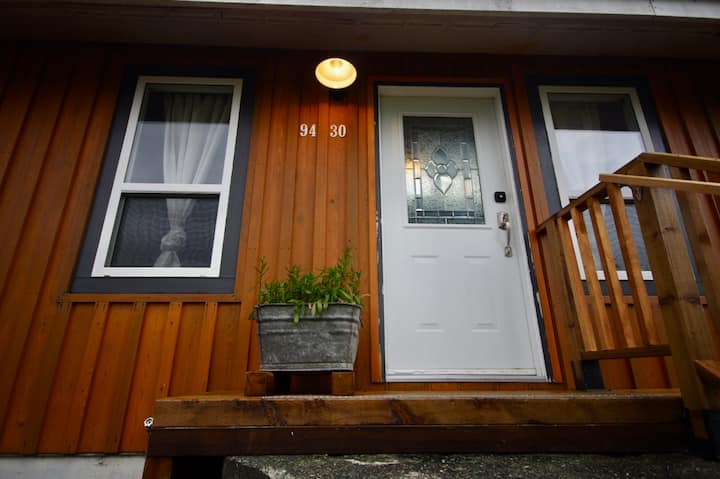 Cedar Retreat - Port Hardy