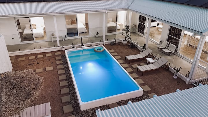 Whitcactus Villa - Airlie Beach