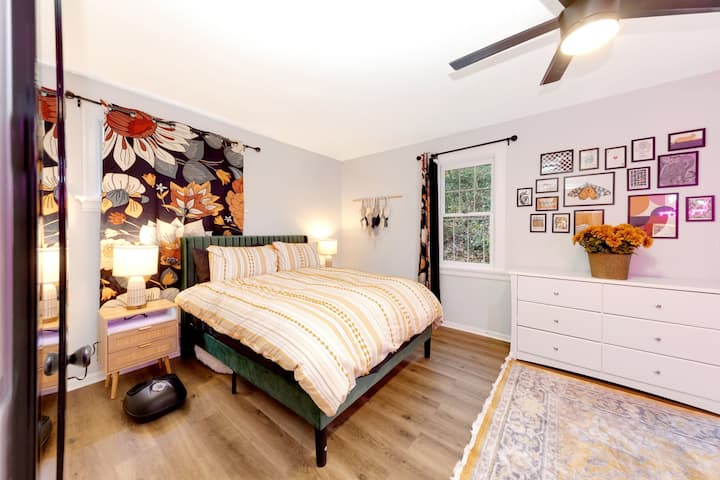 Bungalow On Highland | Near Uc, Otr And More! - Cincinnati