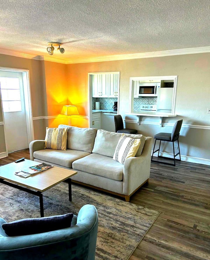 Stylish Escape With A View! - Atlanta, GA