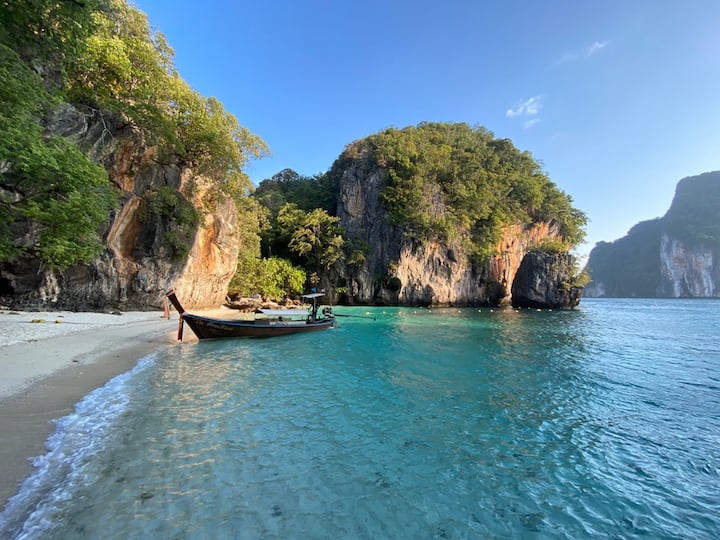 Aonang Beach Just 350 Meters Away. Deluxe Room - Ao Nang