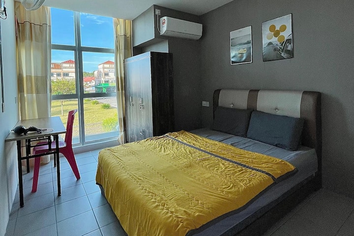 Miri Best Choice For 2 Pax | Clean & Cozy Room 1 - Miri