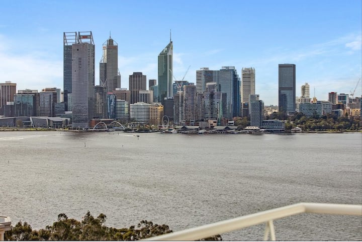 Northwest Penthouse Apartment - South Perth
