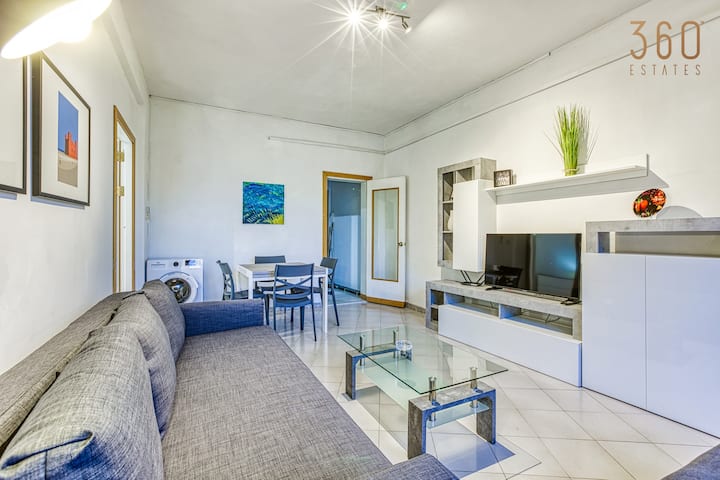 Sliema 1br Gem – Prime Location & Balcony Views! - Malta