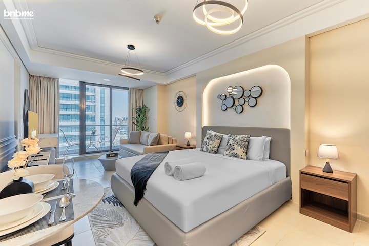 Stylish Jlt Studio | Balcony, Near Dmcc Metro - Dubai
