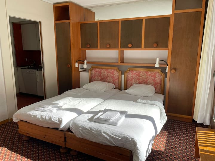 The Vintage: Appartement Avec Balcon Près Du Golf - Crans-Montana