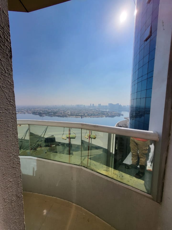 Elegant Fully Furnished Spacious Flat Wit Sea View - 阿治曼