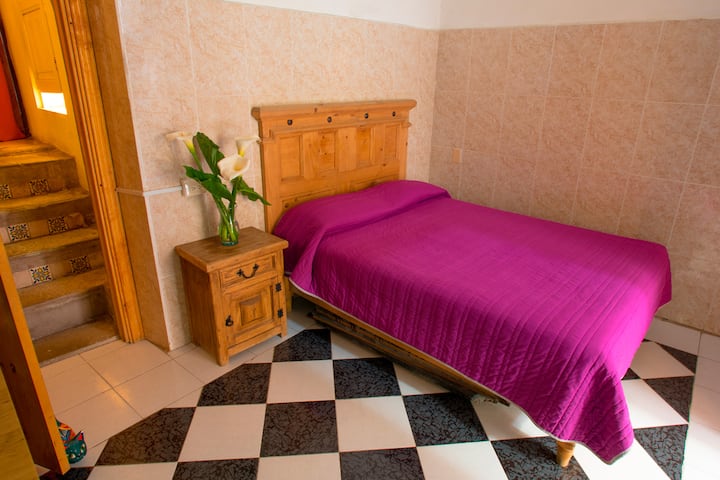 Double Ensuite: Casa Lupita Hostel - Guanajuato