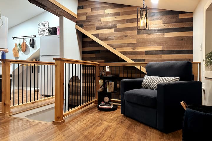 Contemporary Countryside Home, Minutes To Concord - Concord, NH