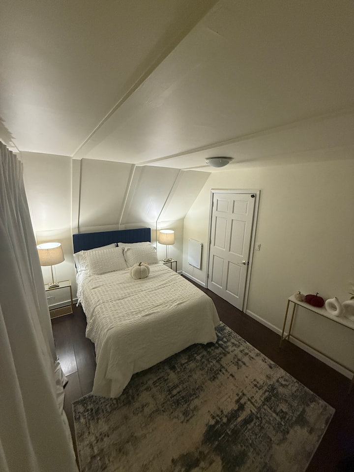 Peacefull Cozy Apartment With Balcony - Islandia, NY