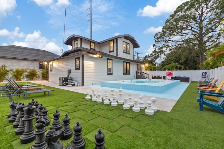 Habana Luxury Bungalow- Heated Pool - Tampa, FL