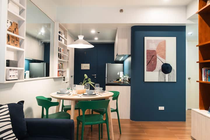 Stylish Two-bedroom Unit In City - Iloilo City