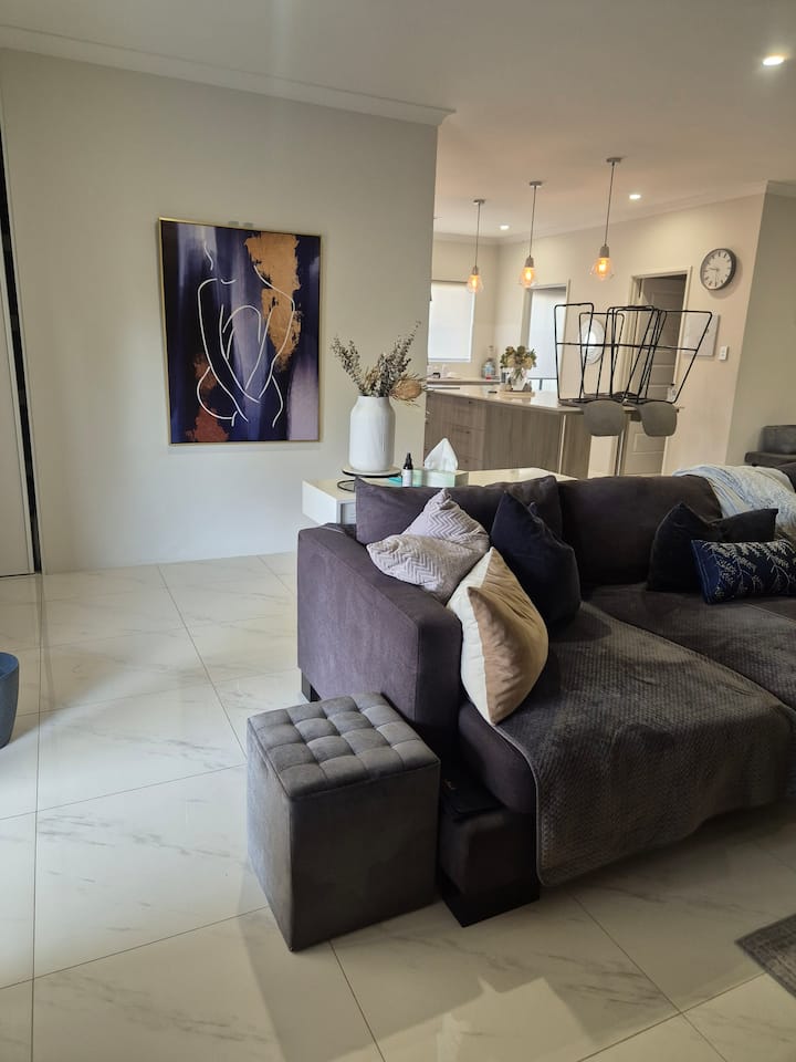 Contemporary Home, Amenities + - Armadale