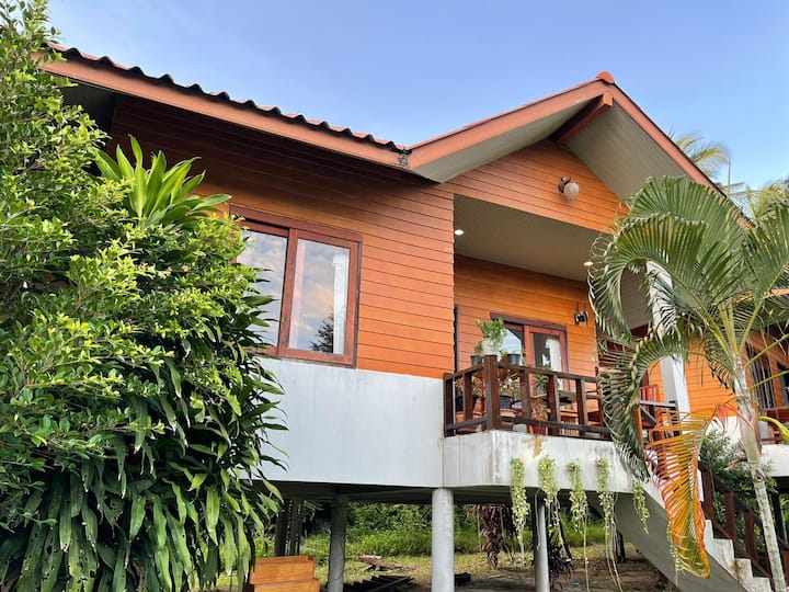 Cozy Jungle House 2bd Central Located - Ko Pha Ngan