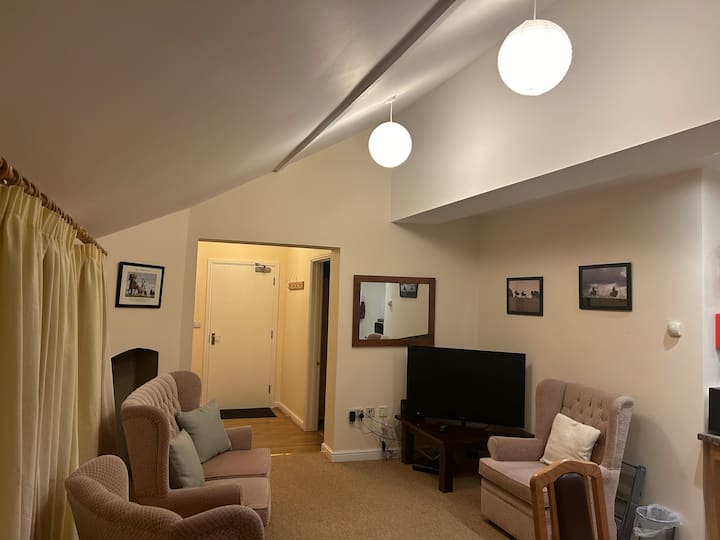 Graham House Flat B - Newmarket, UK