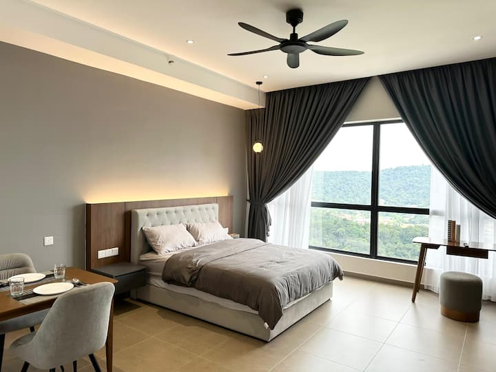 Mountain View Studio 50’ Netflix Tv 1.5 Double Bed - Petaling Jaya