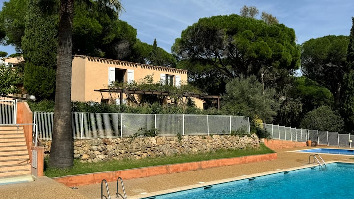 Maison De Charme Dans Pinède - Sainte-Maxime