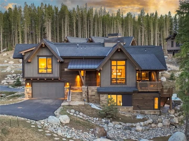 Luxe Mountain Chalet On The Blue River Near Main - United States