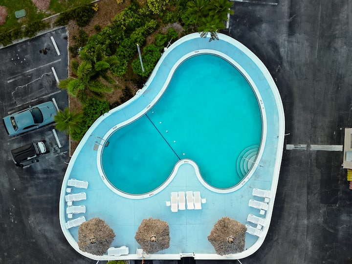 Charming Beach Side Getaway: Pool, Grills, Dock! - St. Pete Beach, FL