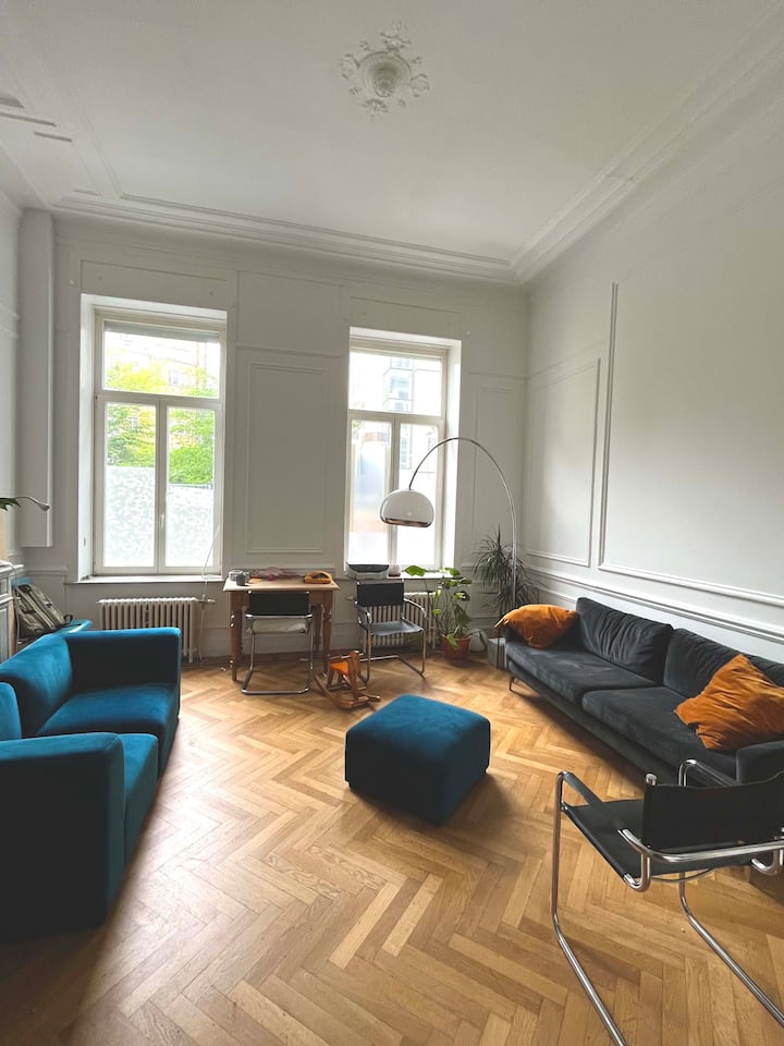 Elegant Duplex With Garden - Regione Bruxelles, Belgio