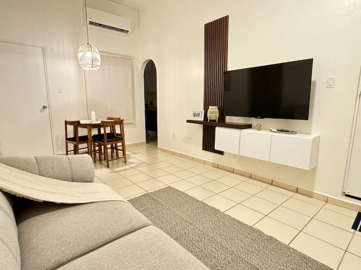 Coconut Cozy Apartment At La Placita W/terrace - San Juan