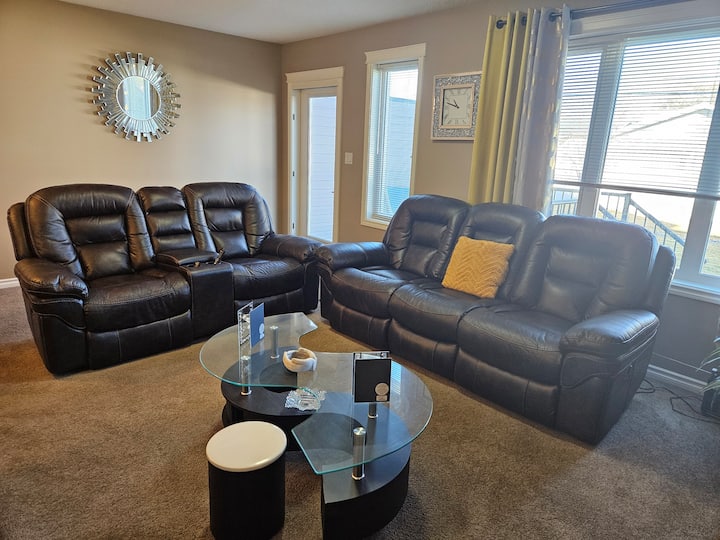Luxerooms Vr - Moose Jaw