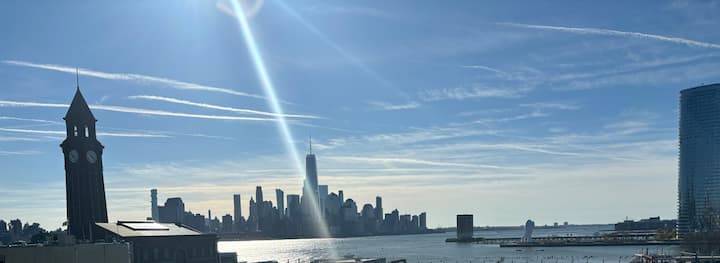 Bright Million Dollar View - Hoboken, NJ