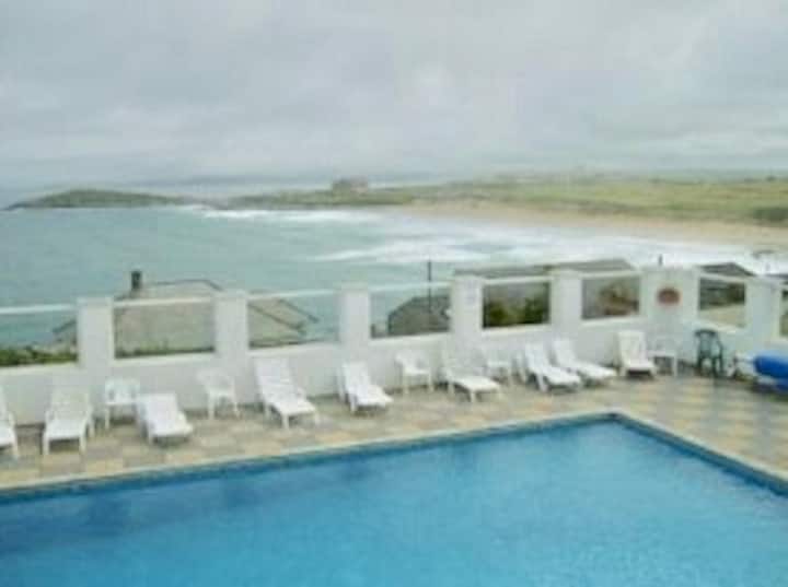 Nuevo 2019! - Newquay - Playa Fistral - Impresionantes Vistas Al Mar - Jardines De Piscina - Newquay