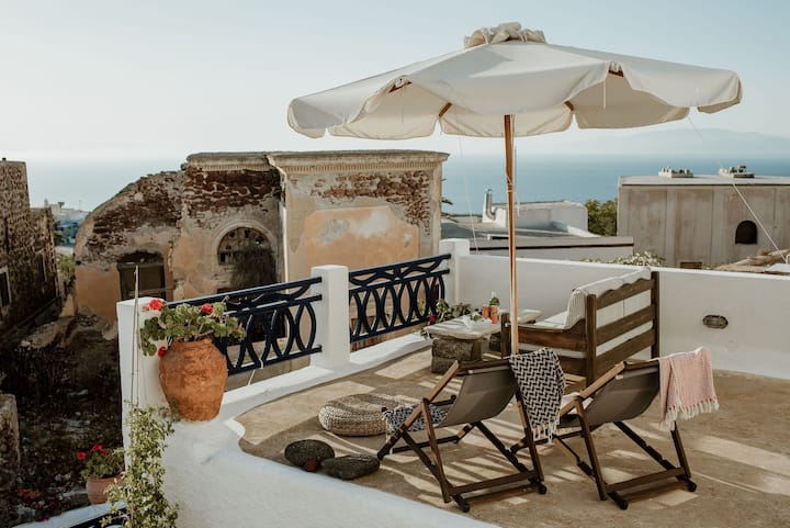 The Boat Builders House -Oia Center - Oia