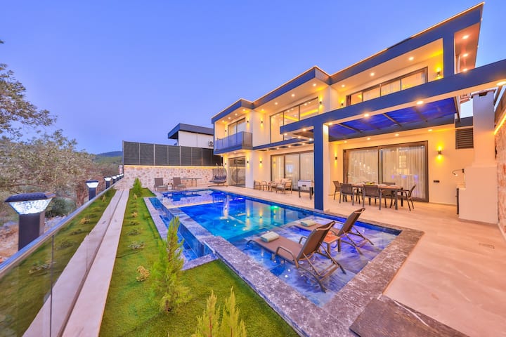 Tam Donanımlı Tatil Villası - Ova