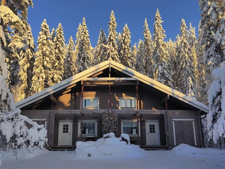 Lomalehto, Tunnelmaa Rinteillä - Jyväskylä